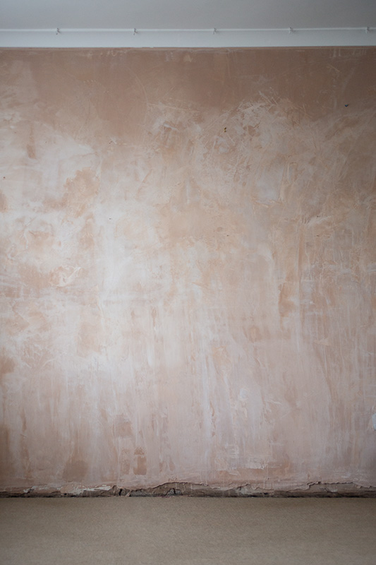 Bare Plaster Wall - 2.5m wide - Ivory Flame